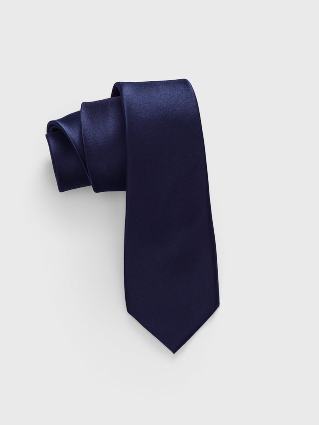 Essential True Navy Suit | The Black Tux